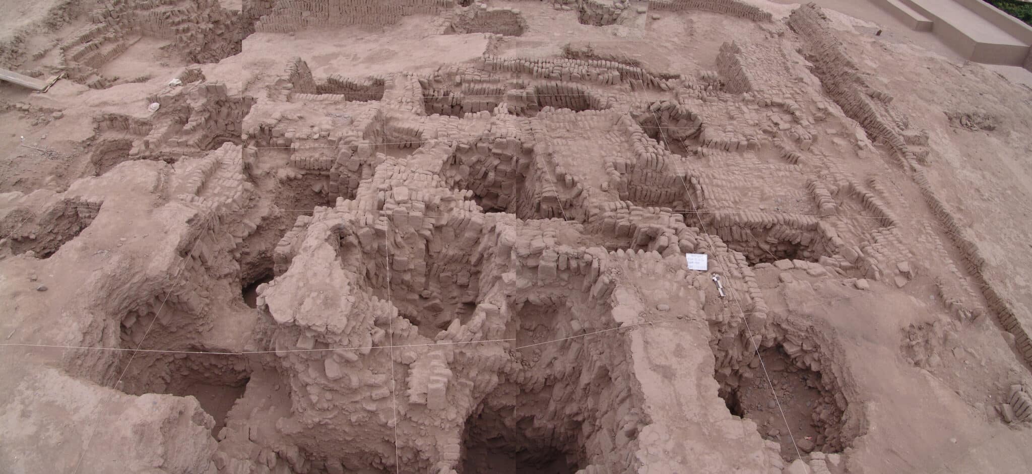 Arquitectura De La Cultura Wari - Y Arquitectura